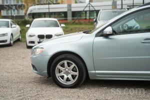 Volvo V70 2007 in Liepaja, with an engine capacity of 2.40 L and mileage of 352 thousand km for 4900 €, photo 12 on AUTOMOTO.COM.LV