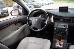 Volvo V70 2007 in Liepaja, with an engine capacity of 2.40 L and mileage of 352 thousand km for 4900 €, photo 16 on AUTOMOTO.COM.LV
