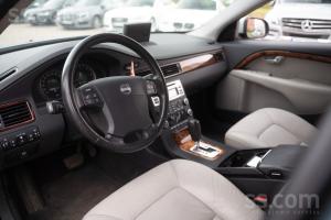 Volvo V70 2007 in Liepaja, with an engine capacity of 2.40 L and mileage of 352 thousand km for 4900 €, photo 18 on AUTOMOTO.COM.LV