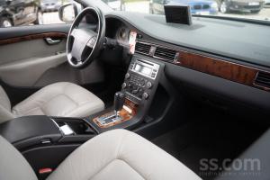 Volvo V70 2007 in Liepaja, with an engine capacity of 2.40 L and mileage of 352 thousand km for 4900 €, photo 19 on AUTOMOTO.COM.LV