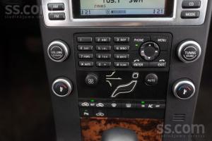 Volvo V70 2007 in Liepaja, with an engine capacity of 2.40 L and mileage of 352 thousand km for 4900 €, photo 24 on AUTOMOTO.COM.LV