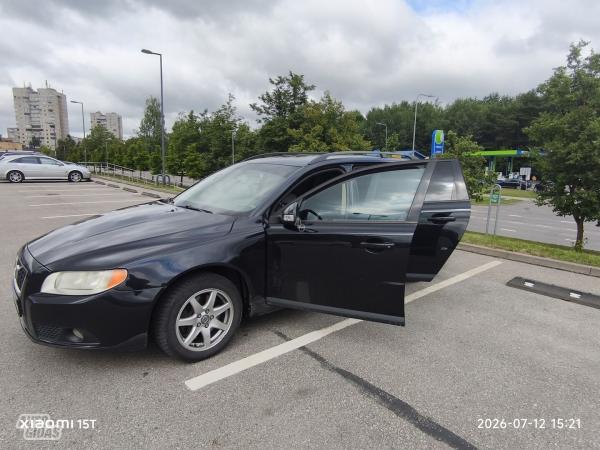 Volvo V70 2007 in Vilnius, with an engine capacity of 2.40 L and mileage of 354 thousand km for 2700 €, photo 2 on AUTOMOTO.COM.LV