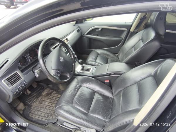 Volvo V70 2007 in Vilnius, with an engine capacity of 2.40 L and mileage of 354 thousand km for 2700 €, photo 8 on AUTOMOTO.COM.LV