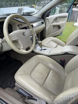 Volvo V70 2007 in Riga, with an engine capacity of 2.40 L and mileage of 375 thousand km for 3000 €, photo 11 on AUTOMOTO.COM.LV