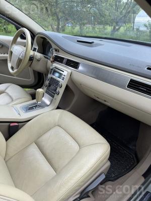 Volvo V70 2007 in Riga, with an engine capacity of 2.40 L and mileage of 375 thousand km for 3000 €, photo 14 on AUTOMOTO.COM.LV