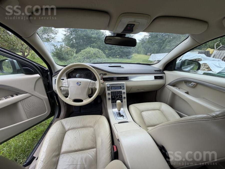 Volvo V70 2007 in Riga, with an engine capacity of 2.40 L and mileage of 375 thousand km for 3000 €, photo 18 on AUTOMOTO.COM.LV
