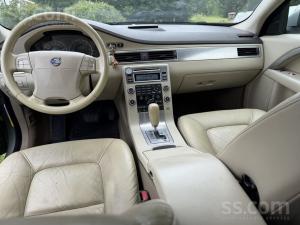 Volvo V70 2007 in Riga, with an engine capacity of 2.40 L and mileage of 375 thousand km for 3000 €, photo 19 on AUTOMOTO.COM.LV