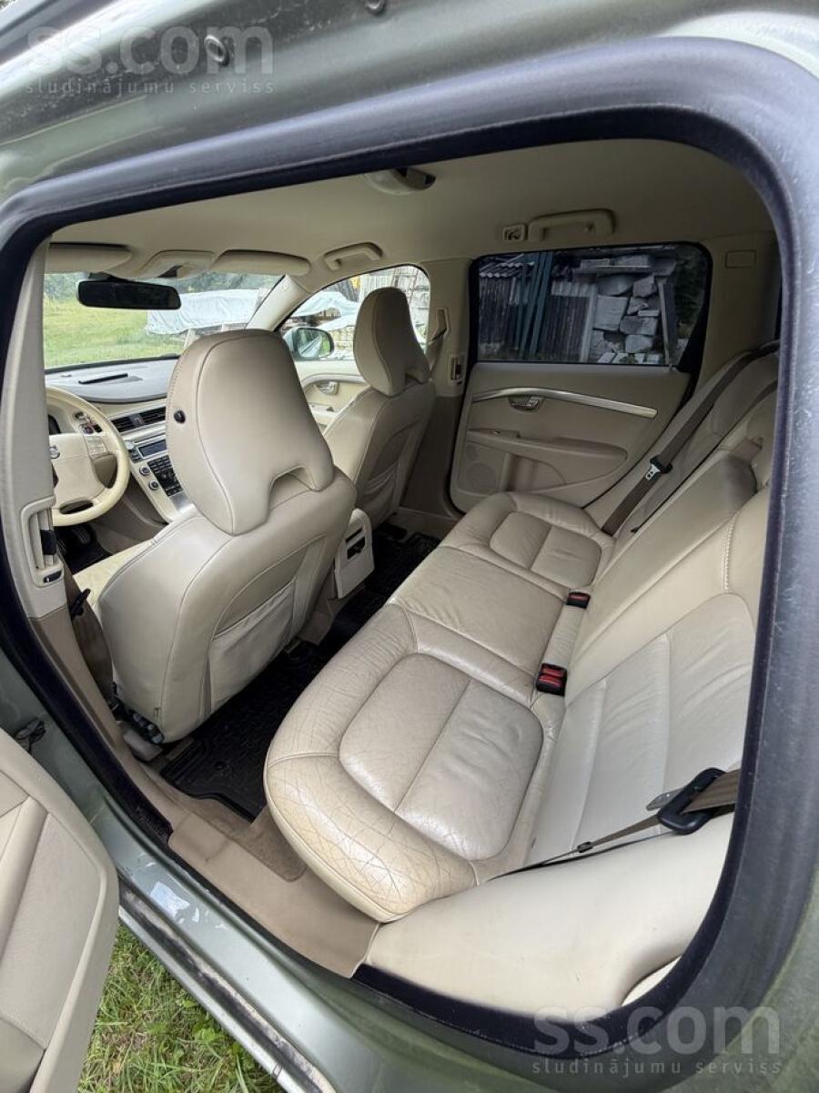 Volvo V70 2007 in Riga, with an engine capacity of 2.40 L and mileage of 375 thousand km for 3000 €, photo 20 on AUTOMOTO.COM.LV