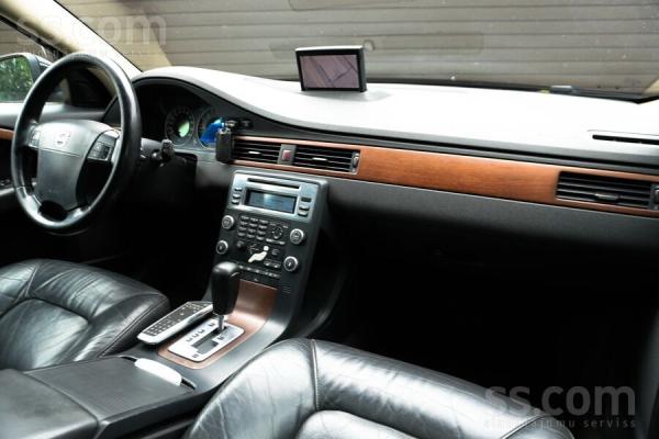 Volvo V70 2007 Rīga, ar dzinēja tilpumu 2.40 L un nobraukumu 368 tūkst. km par 5590 €, foto 5 vietnē AUTOMOTO.COM.LV