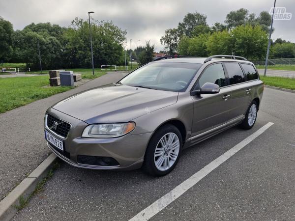 Volvo V70 2007 Panevēža, ar dzinēja tilpumu 2.40 L un nobraukumu 281 tūkst. km par 3700 €, foto 1 vietnē AUTOMOTO.COM.LV