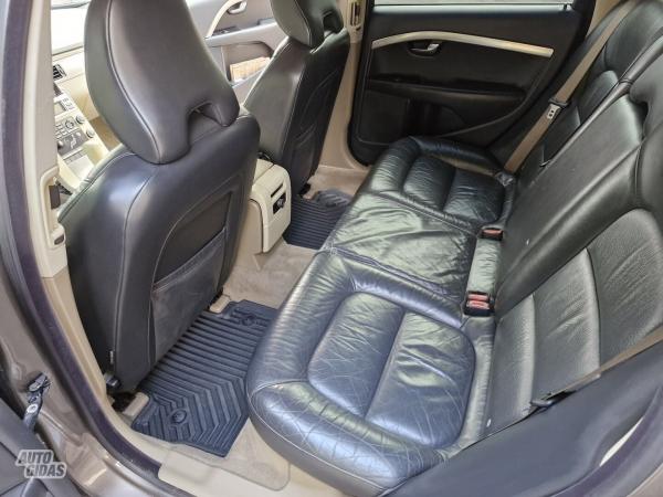 Volvo V70 2007 Panevēža, ar dzinēja tilpumu 2.40 L un nobraukumu 281 tūkst. km par 3700 €, foto 10 vietnē AUTOMOTO.COM.LV