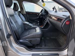 Volvo V70 2007 in Kaunas, with an engine capacity of 2.40 L and mileage of 322 thousand km for 2950 €, photo 21 on AUTOMOTO.COM.LV