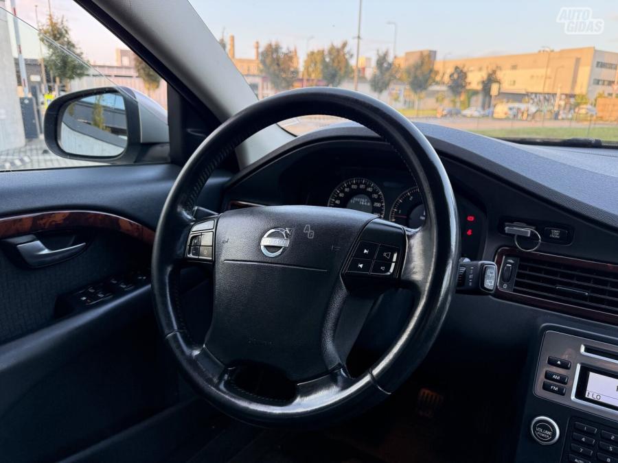 Volvo V70 2007 in Kaunas, with an engine capacity of 2.40 L and mileage of 322 thousand km for 2950 €, photo 27 on AUTOMOTO.COM.LV