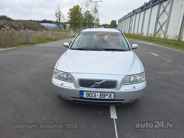 Volvo V70 2007 Tallina vietnē Volvo V70 2007 Tallina, ar dzinēja tilpumu 2.40 L un nobraukumu 340 tūkst. km par 2000 €, foto 3 vietnē AUTOMOTO.COM.LV