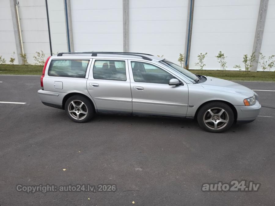 Volvo V70 2007 Tallina, ar dzinēja tilpumu 2.40 L un nobraukumu 340 tūkst. km par 2000 €, foto 9 vietnē AUTOMOTO.COM.LV