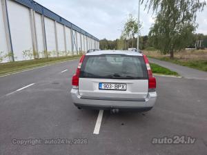 Volvo V70 2007 Tallina, ar dzinēja tilpumu 2.40 L un nobraukumu 340 tūkst. km par 2000 €, foto 13 vietnē AUTOMOTO.COM.LV