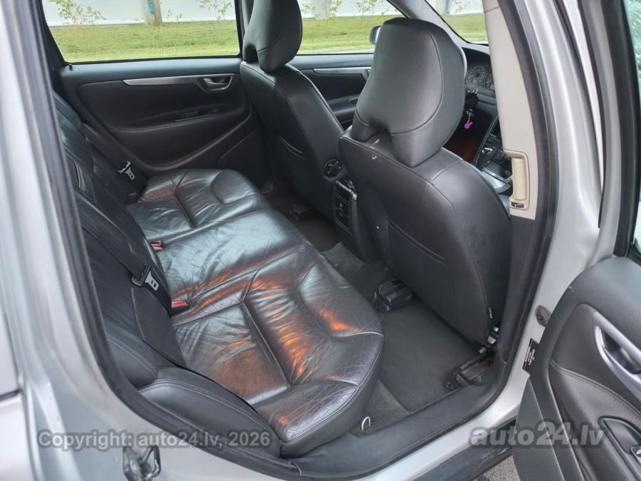 Volvo V70 2007 Tallina, ar dzinēja tilpumu 2.40 L un nobraukumu 340 tūkst. km par 2000 €, foto 18 vietnē AUTOMOTO.COM.LV