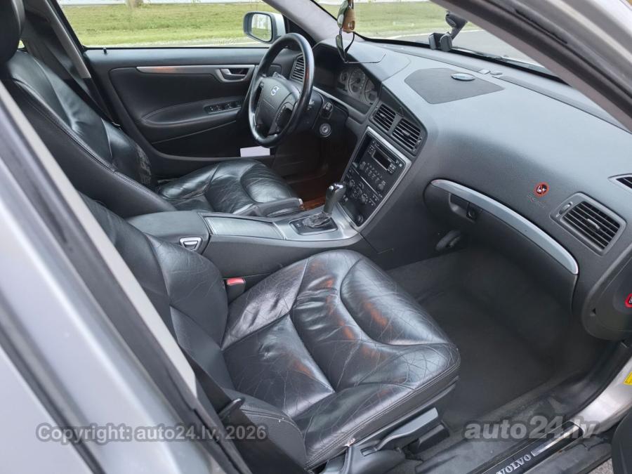 Volvo V70 2007 Tallina, ar dzinēja tilpumu 2.40 L un nobraukumu 340 tūkst. km par 2000 €, foto 19 vietnē AUTOMOTO.COM.LV