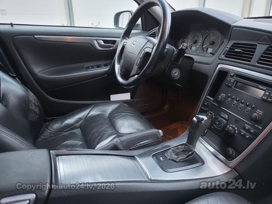 Volvo V70 2007 Tallina, ar dzinēja tilpumu 2.40 L un nobraukumu 340 tūkst. km par 2000 €, foto 20 vietnē AUTOMOTO.COM.LV