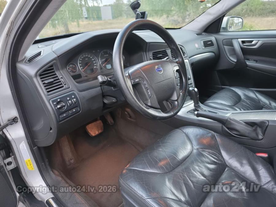 Volvo V70 2007 Tallina, ar dzinēja tilpumu 2.40 L un nobraukumu 340 tūkst. km par 2000 €, foto 22 vietnē AUTOMOTO.COM.LV