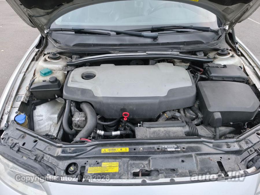 Volvo V70 2007 Tallina, ar dzinēja tilpumu 2.40 L un nobraukumu 340 tūkst. km par 2000 €, foto 27 vietnē AUTOMOTO.COM.LV