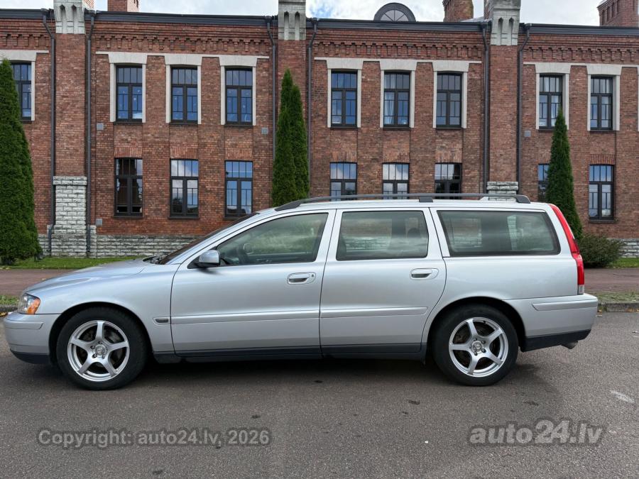 Volvo V70 2007 Tallina, ar dzinēja tilpumu 2.40 L un nobraukumu 340 tūkst. km par 2999 €, foto 4 vietnē AUTOMOTO.COM.LV