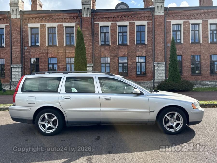 Volvo V70 2007 Tallina, ar dzinēja tilpumu 2.40 L un nobraukumu 340 tūkst. km par 2999 €, foto 5 vietnē AUTOMOTO.COM.LV
