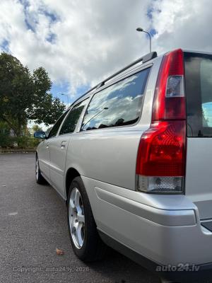 Volvo V70 2007 Tallina, ar dzinēja tilpumu 2.40 L un nobraukumu 340 tūkst. km par 2999 €, foto 8 vietnē AUTOMOTO.COM.LV