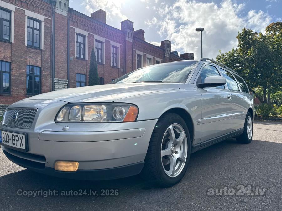 Volvo V70 2007 Tallina, ar dzinēja tilpumu 2.40 L un nobraukumu 340 tūkst. km par 2999 €, foto 10 vietnē AUTOMOTO.COM.LV