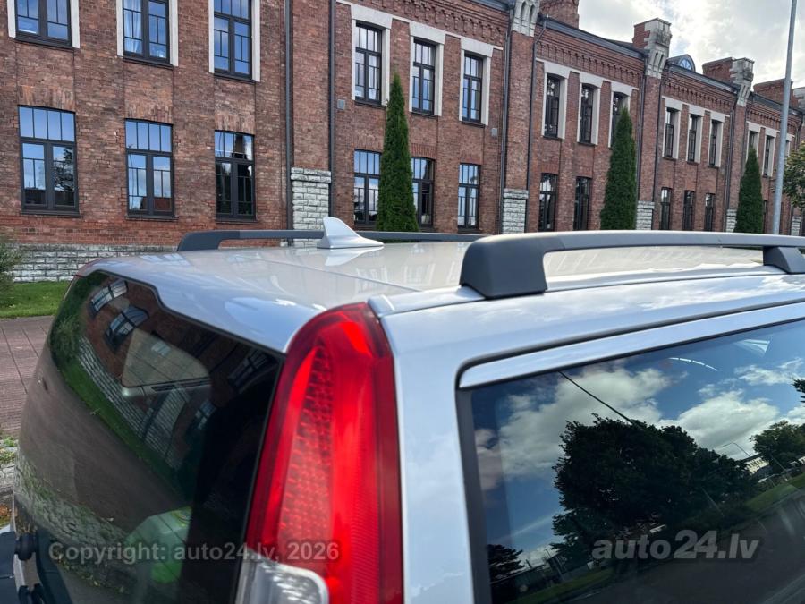 Volvo V70 2007 Tallina, ar dzinēja tilpumu 2.40 L un nobraukumu 340 tūkst. km par 2999 €, foto 14 vietnē AUTOMOTO.COM.LV