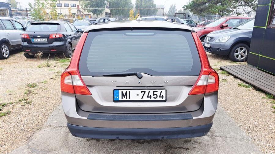 Volvo V70 2007 in Riga, with an engine capacity of 2.40 L and mileage of 335 thousand km for 2900 €, photo 7 on AUTOMOTO.COM.LV