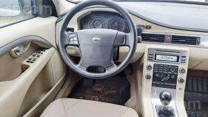 Volvo V70 2007 in Riga, with an engine capacity of 2.40 L and mileage of 335 thousand km for 2900 €, photo 10 on AUTOMOTO.COM.LV