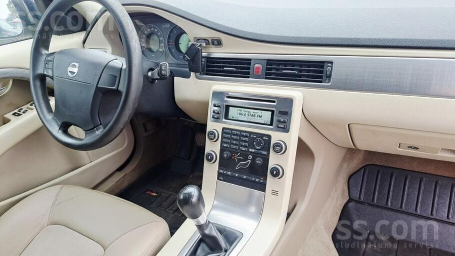 Volvo V70 2007 in Riga, with an engine capacity of 2.40 L and mileage of 335 thousand km for 2900 €, photo 13 on AUTOMOTO.COM.LV