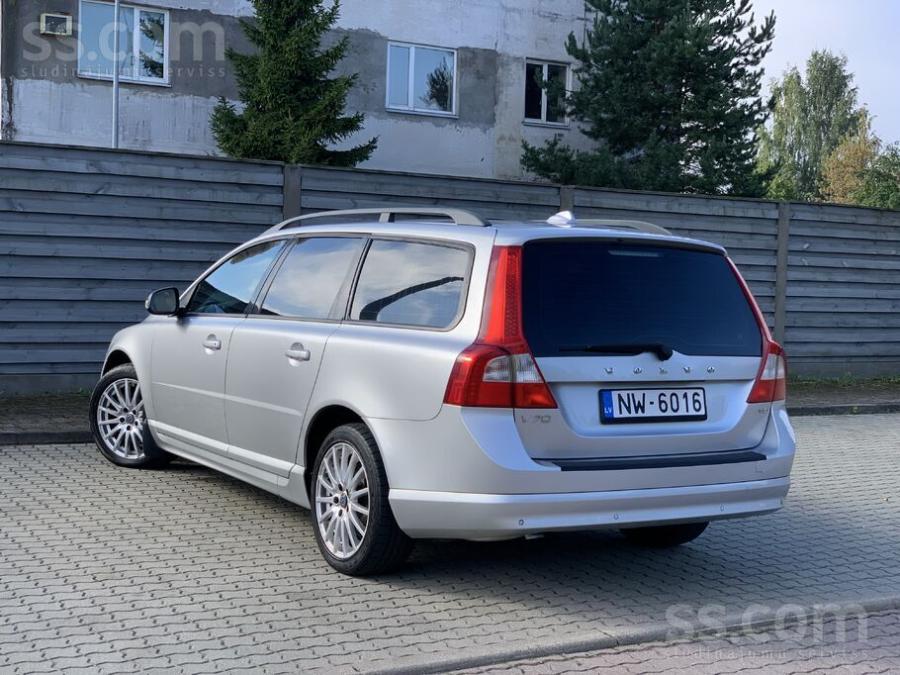 Volvo V70 2008 Jelgava, ar dzinēja tilpumu 2.40 L un nobraukumu 0 tūkst. km par 2399 €, foto 4 vietnē AUTOMOTO.COM.LV