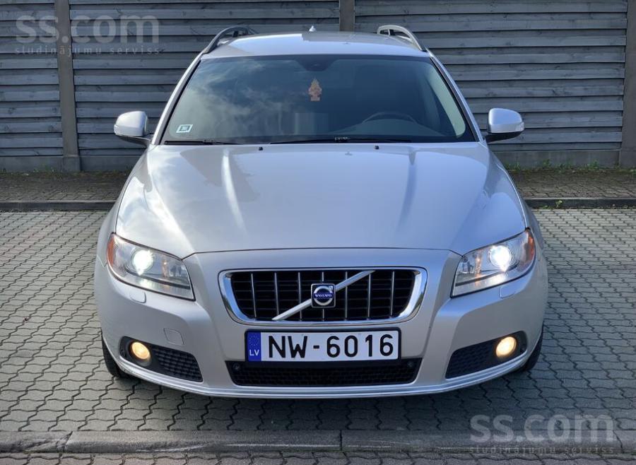 Volvo V70 2008 Jelgava, ar dzinēja tilpumu 2.40 L un nobraukumu 0 tūkst. km par 2399 €, foto 5 vietnē AUTOMOTO.COM.LV