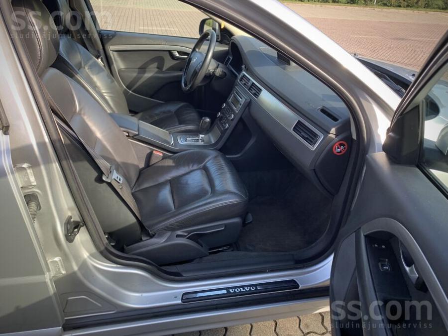 Volvo V70 2008 Jelgava, ar dzinēja tilpumu 2.40 L un nobraukumu 0 tūkst. km par 2399 €, foto 12 vietnē AUTOMOTO.COM.LV