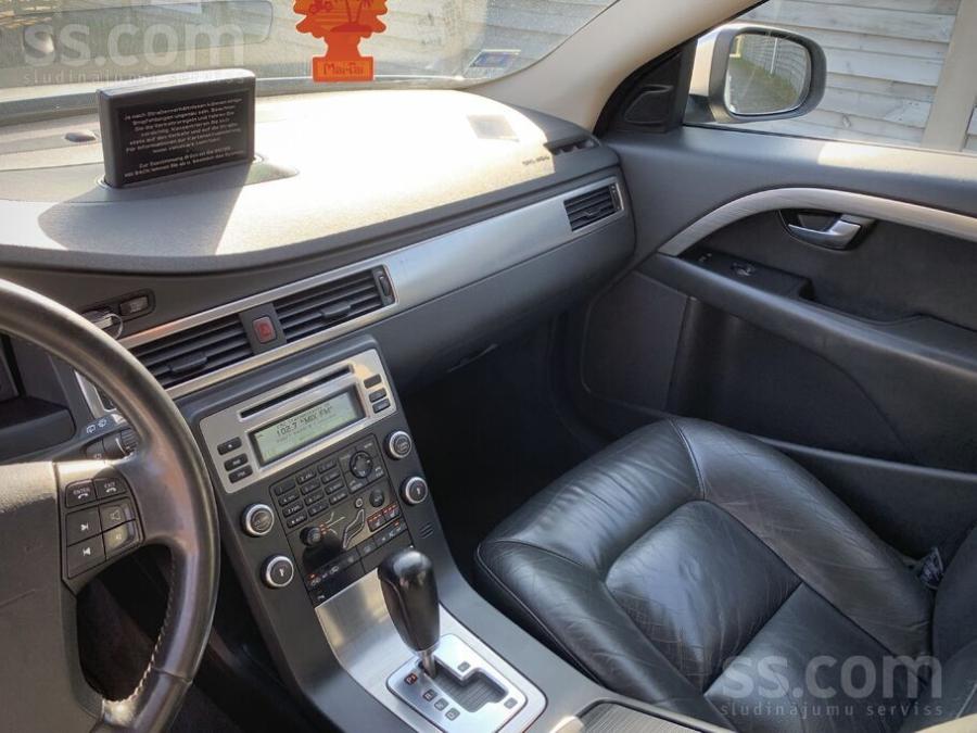 Volvo V70 2008 Jelgava, ar dzinēja tilpumu 2.40 L un nobraukumu 0 tūkst. km par 2399 €, foto 13 vietnē AUTOMOTO.COM.LV