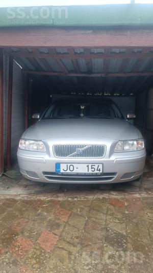 Volvo V70 2008 in Riga, with an engine capacity of 2.40 L and mileage of 292 thousand km for 4450 €, photo 1 on AUTOMOTO.COM.LV