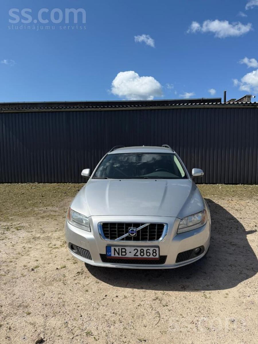 Volvo V70 2008 Jelgava, ar dzinēja tilpumu 2.00 L un nobraukumu 195 tūkst. km par 2900 €, foto 2 vietnē AUTOMOTO.COM.LV