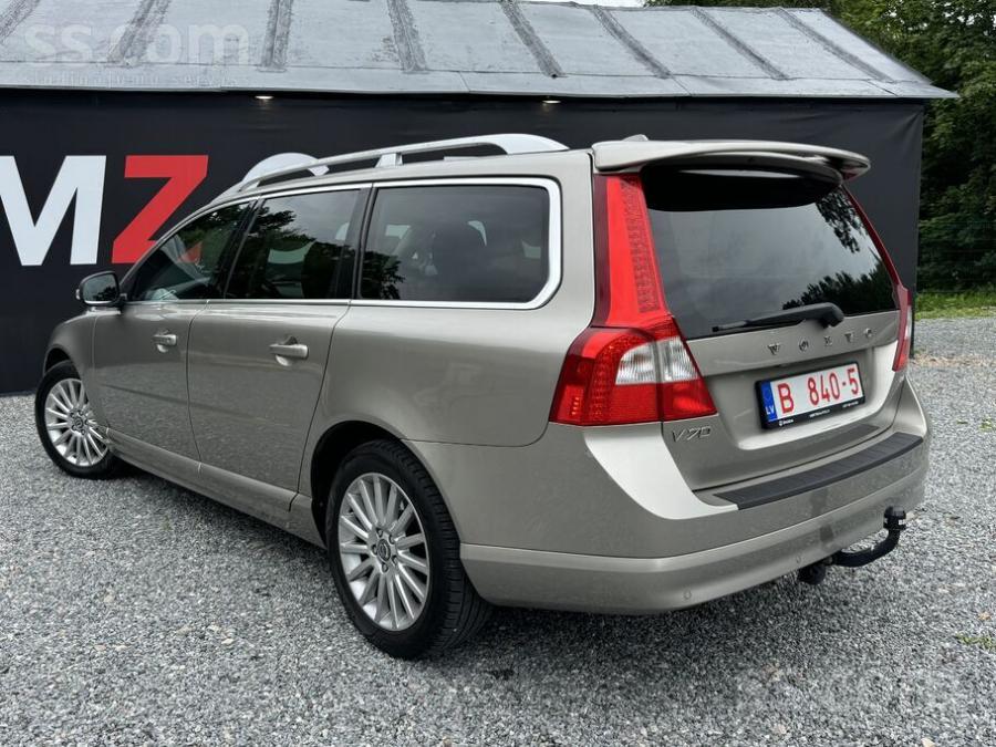 Volvo V70 2008 Rīga, ar dzinēja tilpumu 2.40 L un nobraukumu 0 tūkst. km par 4990 €, foto 3 vietnē AUTOMOTO.COM.LV
