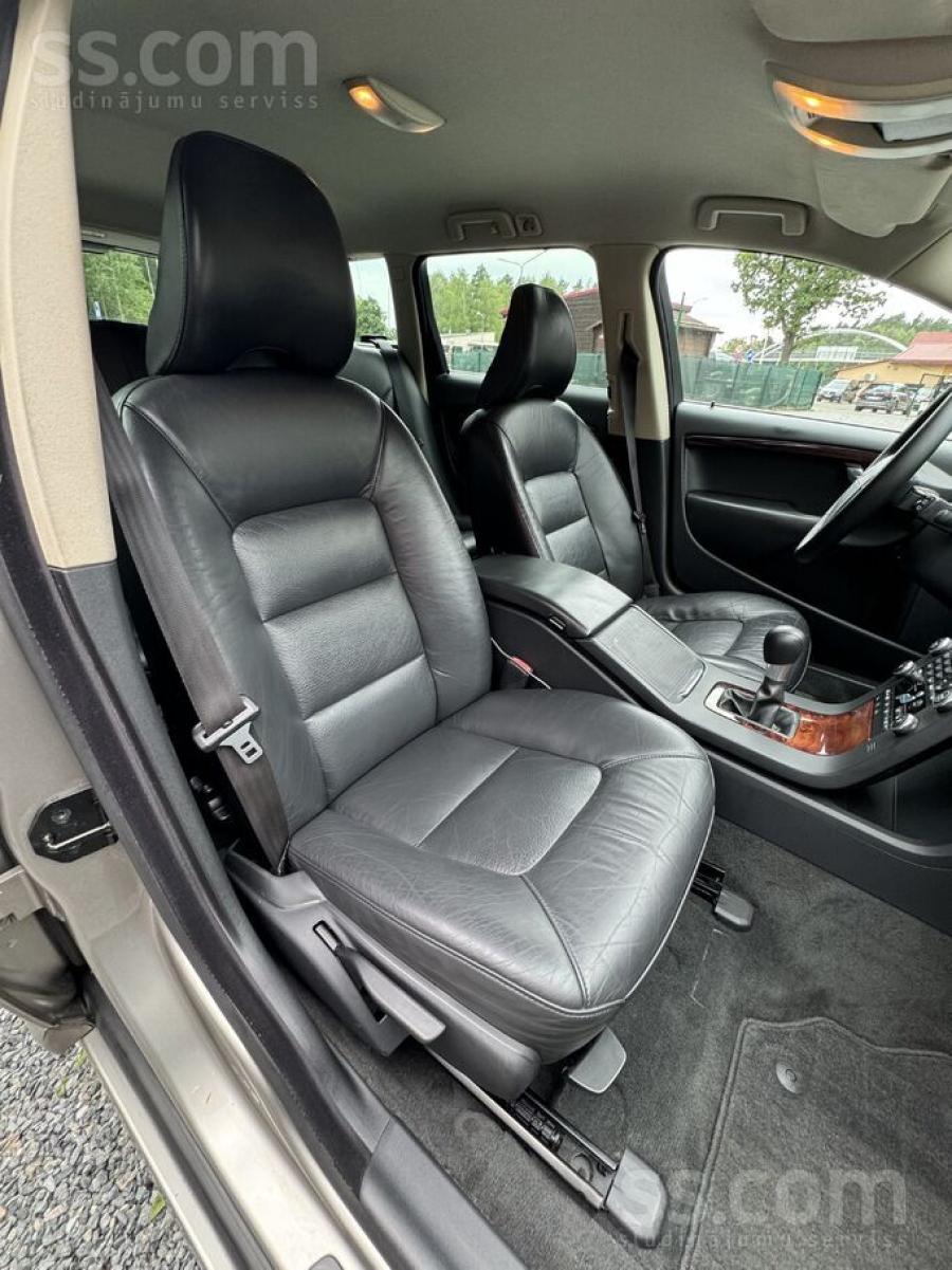 Volvo V70 2008 Rīga, ar dzinēja tilpumu 2.40 L un nobraukumu 0 tūkst. km par 4990 €, foto 8 vietnē AUTOMOTO.COM.LV