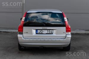 Volvo V70 2008 Rīga, ar dzinēja tilpumu 2.40 L un nobraukumu 0 tūkst. km par 3500 €, foto 5 vietnē AUTOMOTO.COM.LV