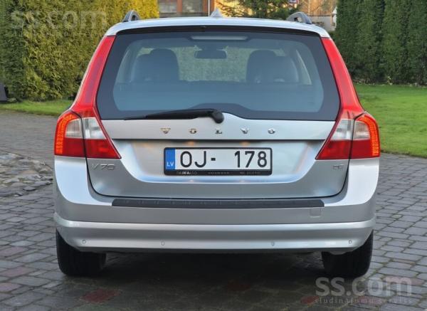Volvo V70 2008 in Riga, with an engine capacity of 2.40 L and mileage of 0 thousand km for 4650 €, photo 4 on AUTOMOTO.COM.LV