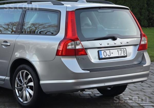Volvo V70 2008 in Riga, with an engine capacity of 2.40 L and mileage of 0 thousand km for 4650 €, photo 10 on AUTOMOTO.COM.LV