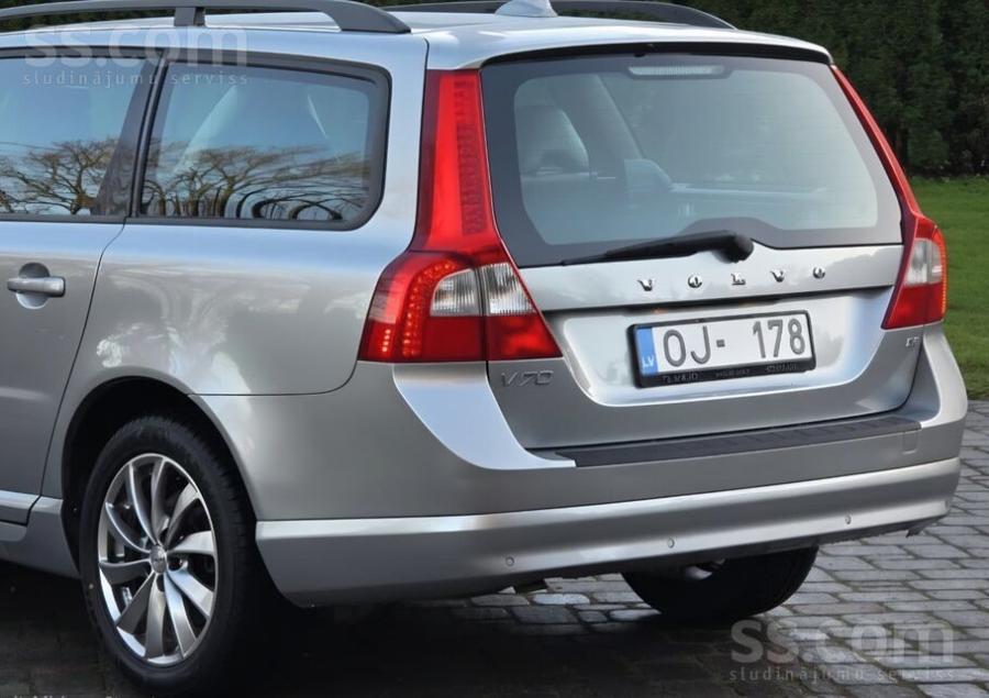 Volvo V70 2008 in Riga, with an engine capacity of 2.40 L and mileage of 0 thousand km for 4650 €, photo 10 on AUTOMOTO.COM.LV