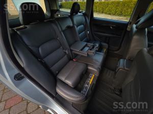 Volvo V70 2008 in Riga, with an engine capacity of 2.40 L and mileage of 0 thousand km for 4650 €, photo 17 on AUTOMOTO.COM.LV