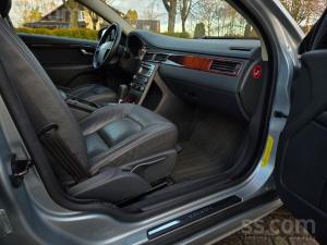 Volvo V70 2008 in Riga, with an engine capacity of 2.40 L and mileage of 0 thousand km for 4650 €, photo 21 on AUTOMOTO.COM.LV