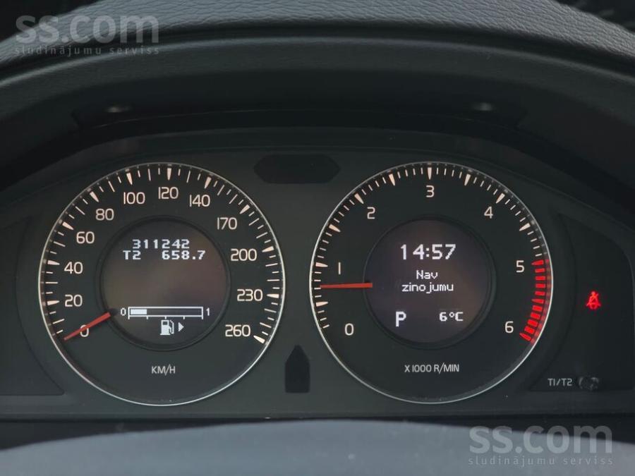 Volvo V70 2008 in Riga, with an engine capacity of 2.40 L and mileage of 0 thousand km for 4650 €, photo 31 on AUTOMOTO.COM.LV