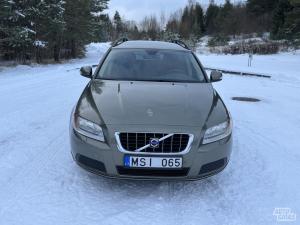 Volvo V70 2008 in Siauliai, with an engine capacity of 2.00 L and mileage of 304 thousand km for 2750 €, photo 2 on AUTOMOTO.COM.LV