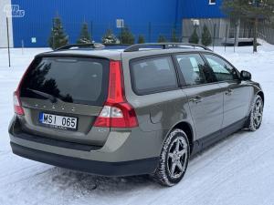 Volvo V70 2008 in Siauliai, with an engine capacity of 2.00 L and mileage of 304 thousand km for 2750 €, photo 4 on AUTOMOTO.COM.LV